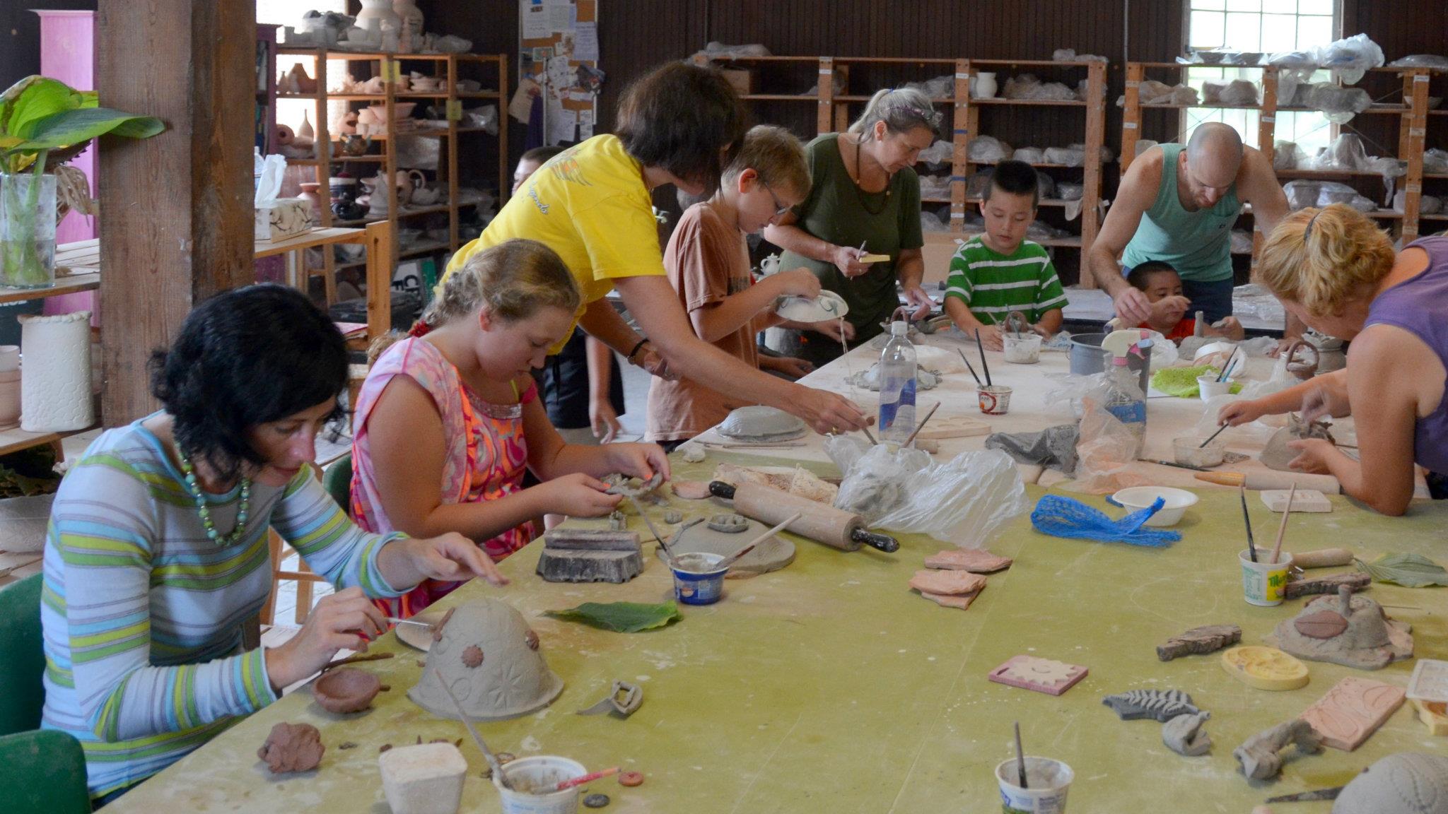 Earth Center Pottery | Let’s get together to build your creativity!